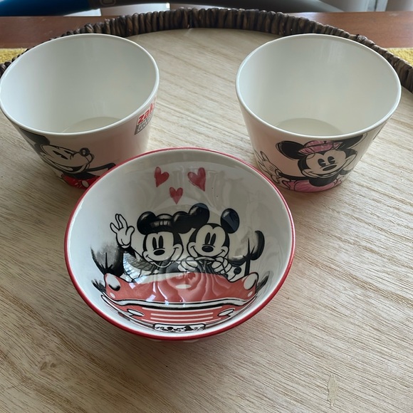 Zak | Kitchen | Mickey And Minnie Mouse Bowl Trio | Poshmark